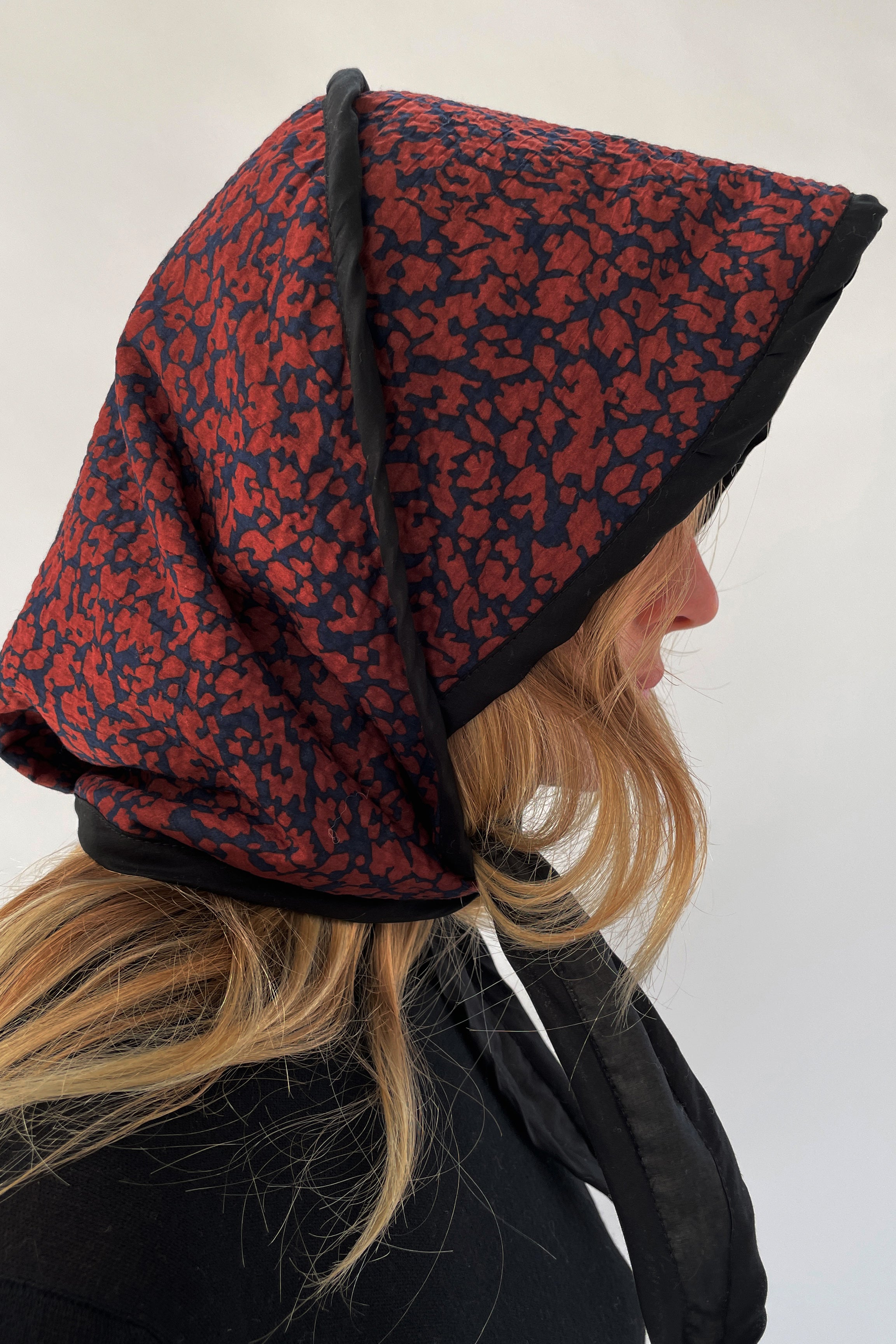 Beklina Quilted Bonnet Popcorn Navy/Brick