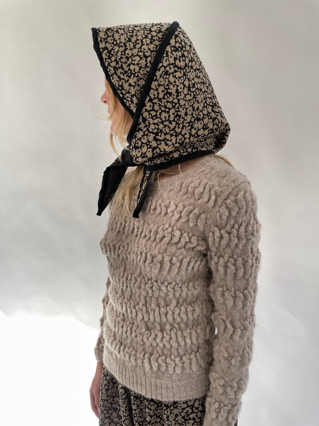 Beklina Quilted Bonnet Popcorn Black/Tan